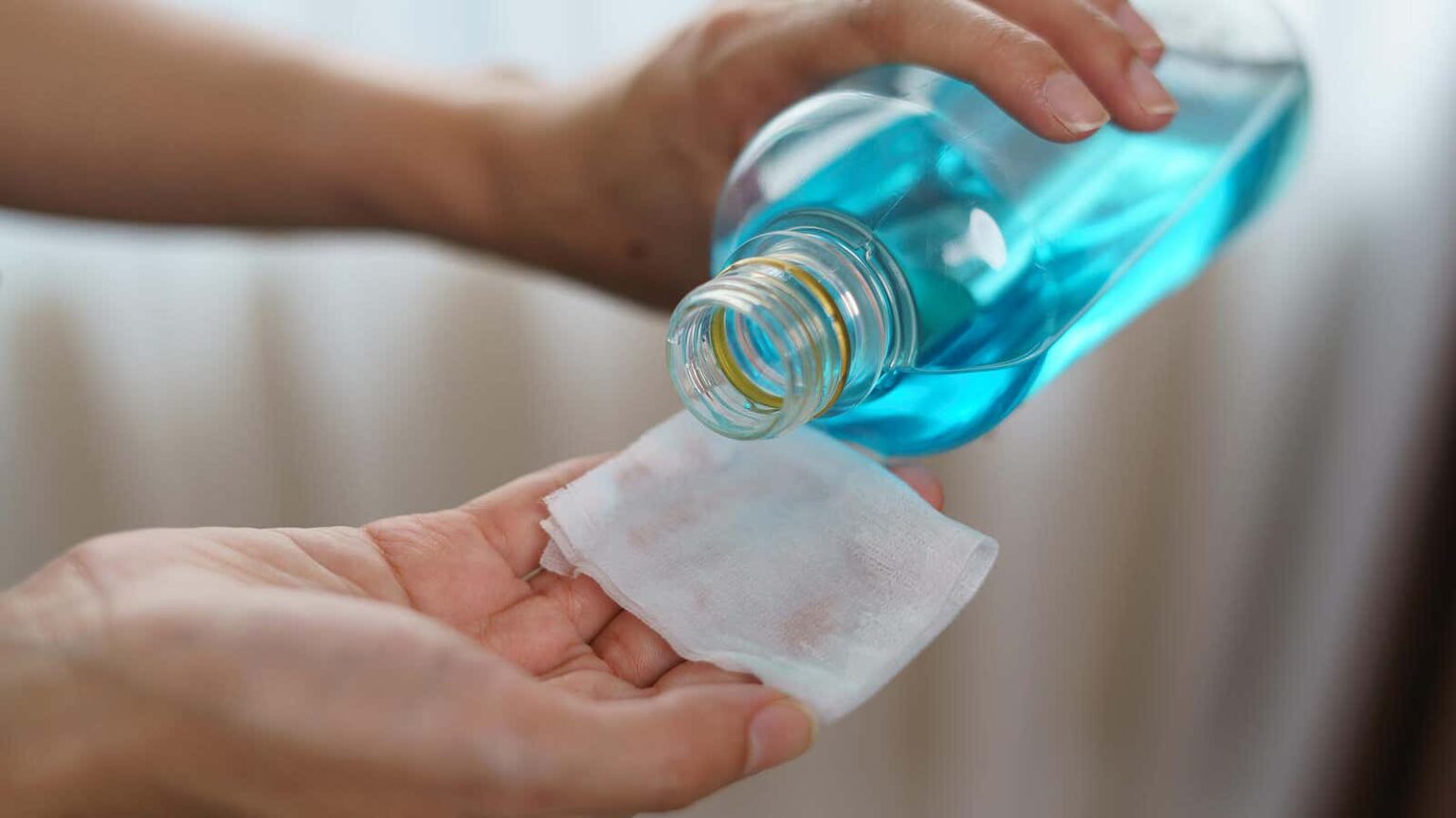 Scabies and Rubbing Alcohol: How to Use Rubbing Alcohol for Treating ...
